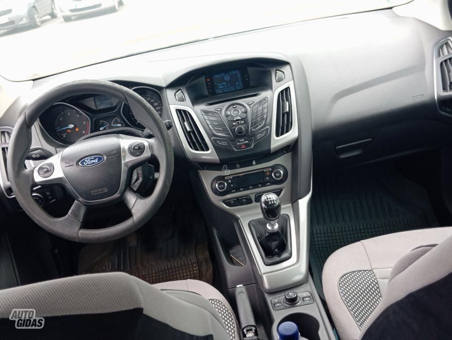 Ford Focus 2011 in Vilnius, with an engine capacity of 1.60 L and mileage of 304 thousand km for 1800 €, photo 12 on AUTOMOTO.COM.LV
