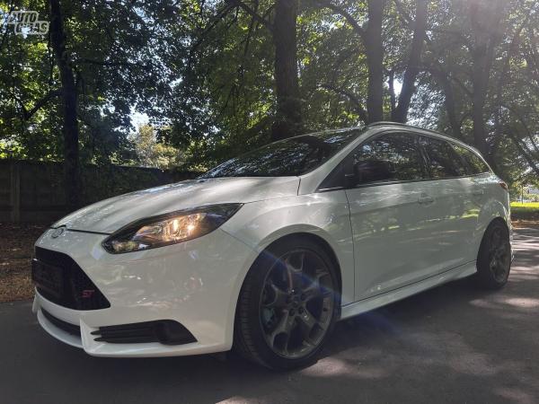 Ford Focus 2012 in Panevezys, with an engine capacity of 2.00 L and mileage of 118 thousand km for 8300 €, photo 6 on AUTOMOTO.COM.LV