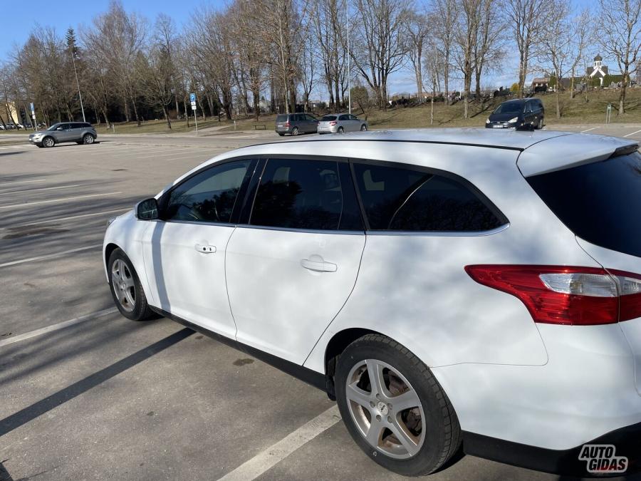 Ford Focus 2012 in Taurage, with an engine capacity of 1.00 L and mileage of 178 thousand km for 3000 €, photo 9 on AUTOMOTO.COM.LV
