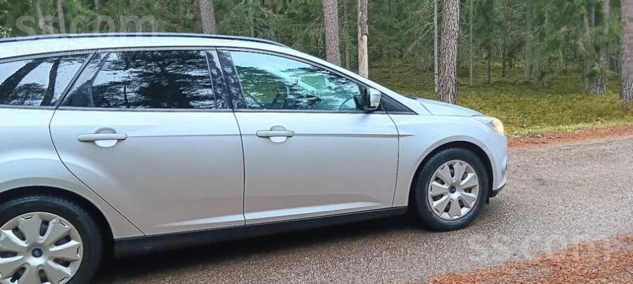 Ford Focus 2012 Cēsis, ar dzinēja tilpumu 1.60 L un nobraukumu 289 tūkst. km par 3000 €, foto 3 vietnē AUTOMOTO.COM.LV