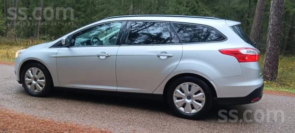 Ford Focus 2012 Cēsis, ar dzinēja tilpumu 1.60 L un nobraukumu 289 tūkst. km par 3000 €, foto 3 vietnē AUTOMOTO.COM.LV
