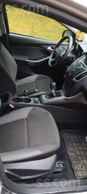 Ford Focus 2012 Cēsis, ar dzinēja tilpumu 1.60 L un nobraukumu 289 tūkst. km par 3000 €, foto 8 vietnē AUTOMOTO.COM.LV