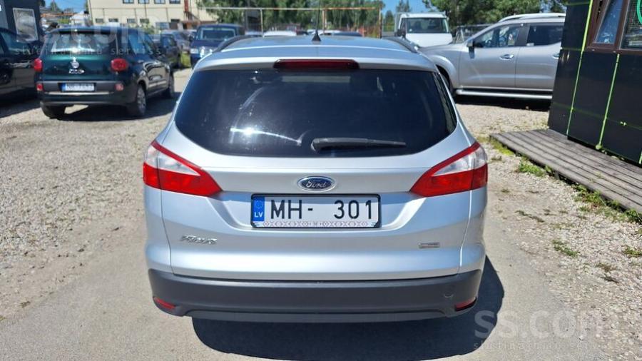 Ford Focus 2012 Rīga, ar dzinēja tilpumu 1.60 L un nobraukumu 297 tūkst. km par 3400 €, foto 8 vietnē AUTOMOTO.COM.LV