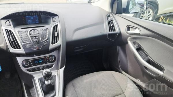 Ford Focus 2012 Rīga, ar dzinēja tilpumu 1.60 L un nobraukumu 299 tūkst. km par 2990 €, foto 8 vietnē AUTOMOTO.COM.LV