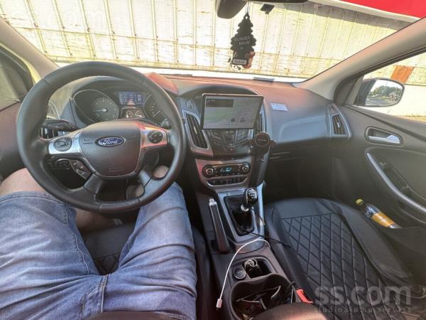 Ford Focus 2013 in Riga, with an engine capacity of 1.60 L and mileage of 337 thousand km for 3400 €, photo 6 on AUTOMOTO.COM.LV