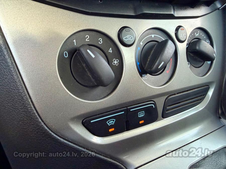 Ford Focus 2013 in Tallinn, with an engine capacity of 1.60 L and mileage of 168 thousand km for 4999 €, photo 16 on AUTOMOTO.COM.LV