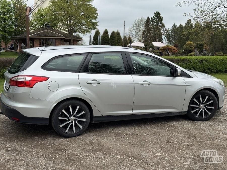 Ford Focus 2013 in Radviliskis, with an engine capacity of 1.60 L and mileage of 294 thousand km for 2500 €, photo 3 on AUTOMOTO.COM.LV