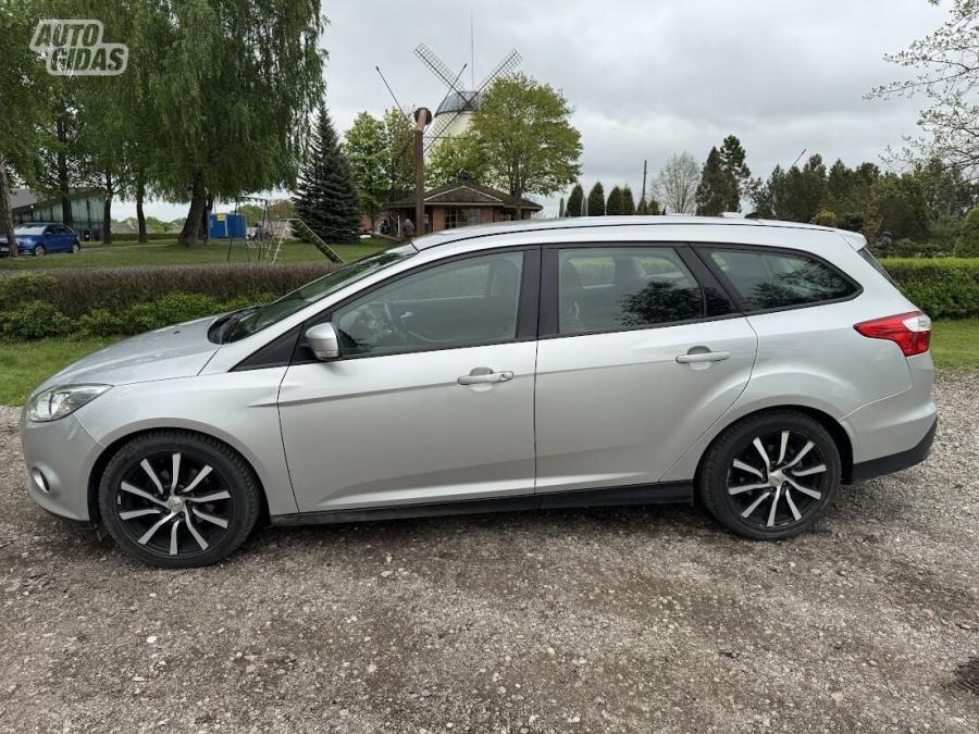 Ford Focus 2013 in Radviliskis, with an engine capacity of 1.60 L and mileage of 294 thousand km for 2500 €, photo 4 on AUTOMOTO.COM.LV