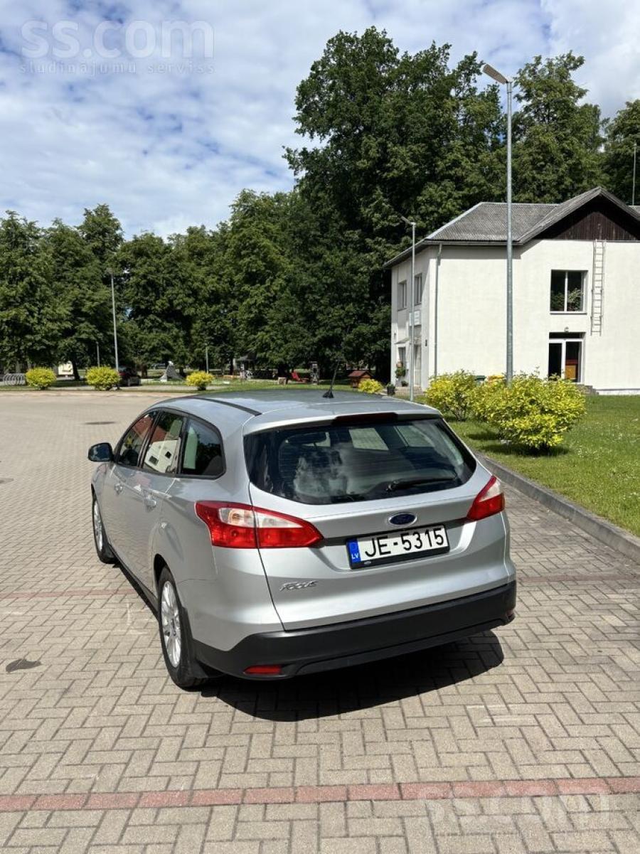 Ford Focus 2013 in Jelgava, with an engine capacity of 1.60 L and mileage of 123 thousand km for 4500 €, photo 5 on AUTOMOTO.COM.LV