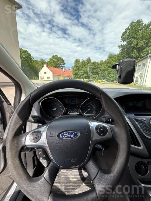 Ford Focus 2013 in Jelgava, with an engine capacity of 1.60 L and mileage of 123 thousand km for 4500 €, photo 7 on AUTOMOTO.COM.LV