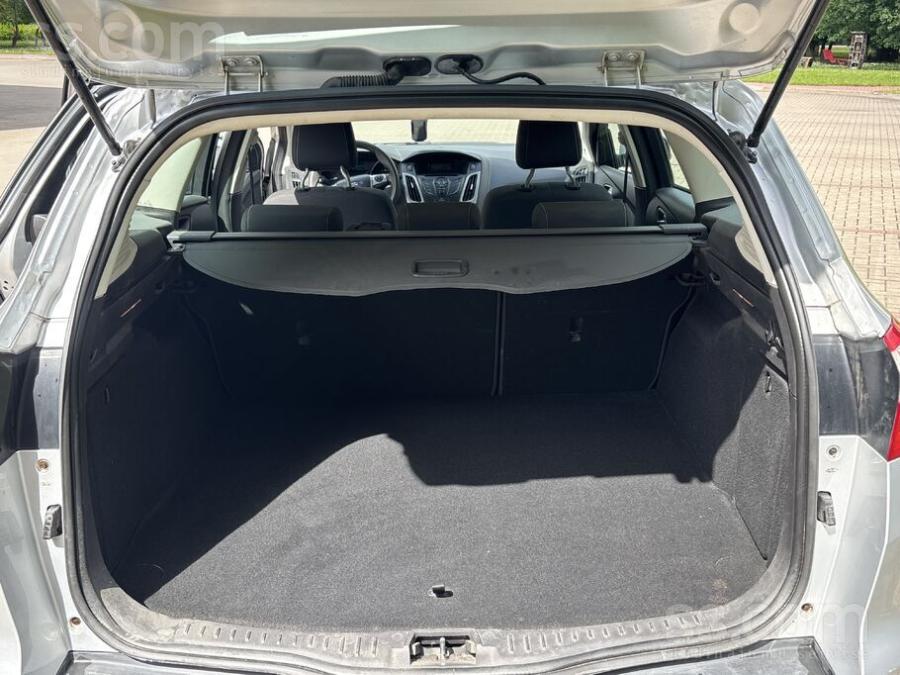 Ford Focus 2013 in Jelgava, with an engine capacity of 1.60 L and mileage of 123 thousand km for 4500 €, photo 13 on AUTOMOTO.COM.LV