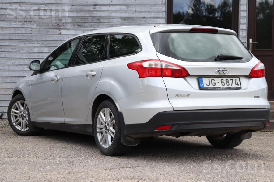 Ford Focus 2013 Valmiera, ar dzinēja tilpumu 1.60 L un nobraukumu 0 tūkst. km par 2900 €, foto 5 vietnē AUTOMOTO.COM.LV