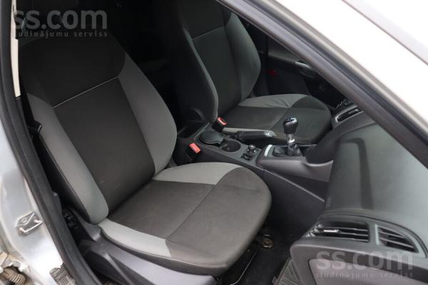 Ford Focus 2013 Valmiera, ar dzinēja tilpumu 1.60 L un nobraukumu 0 tūkst. km par 2900 €, foto 6 vietnē AUTOMOTO.COM.LV