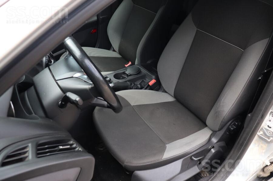 Ford Focus 2013 Valmiera, ar dzinēja tilpumu 1.60 L un nobraukumu 0 tūkst. km par 2900 €, foto 11 vietnē AUTOMOTO.COM.LV