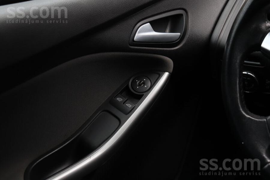 Ford Focus 2013 Valmiera, ar dzinēja tilpumu 1.60 L un nobraukumu 0 tūkst. km par 2900 €, foto 15 vietnē AUTOMOTO.COM.LV