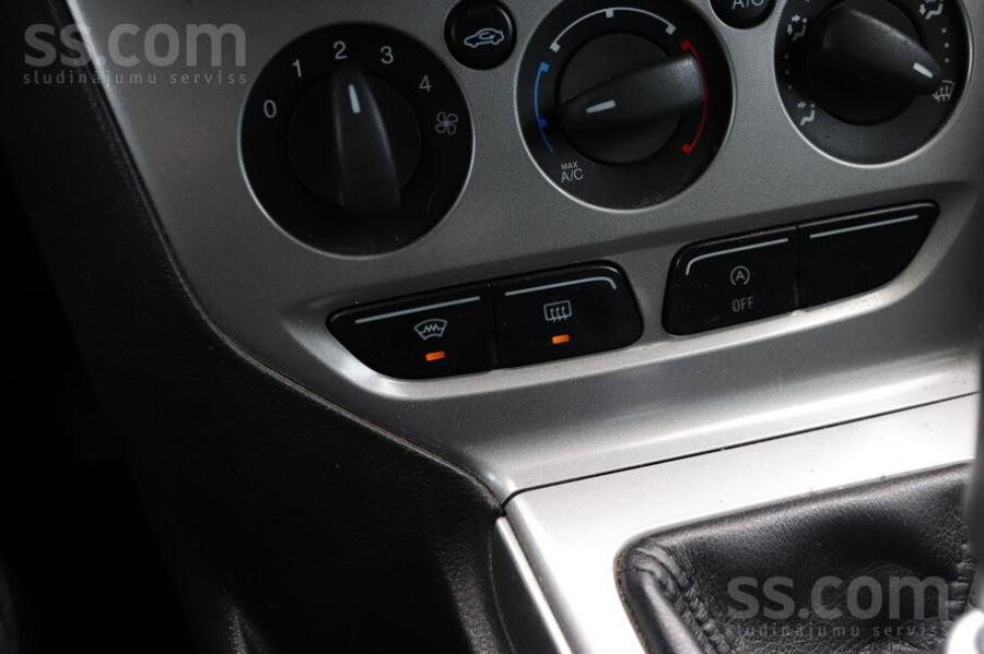 Ford Focus 2013 Valmiera, ar dzinēja tilpumu 1.60 L un nobraukumu 0 tūkst. km par 2900 €, foto 20 vietnē AUTOMOTO.COM.LV