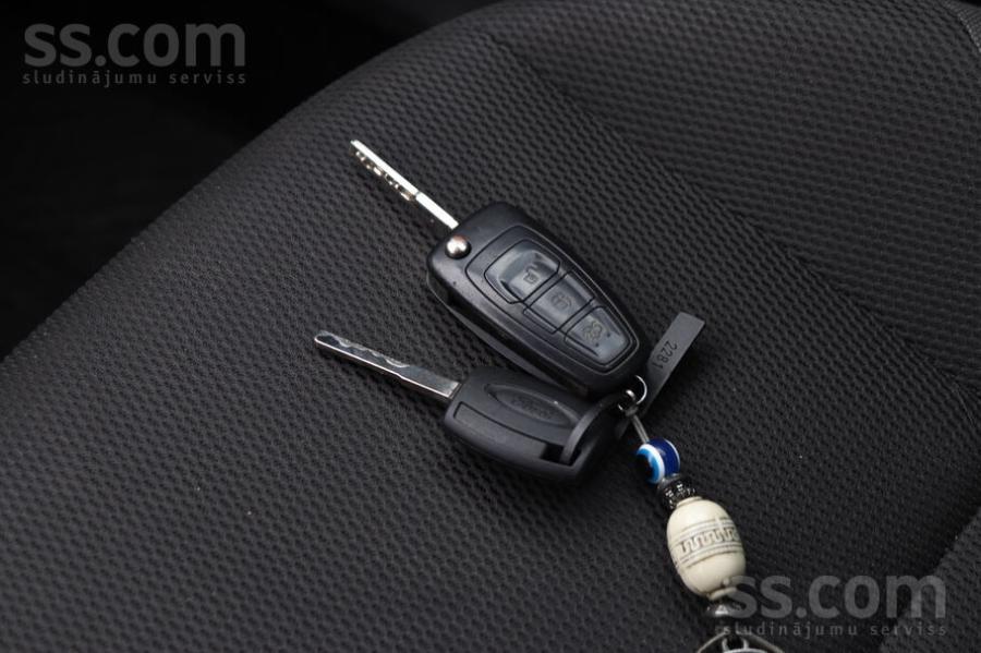 Ford Focus 2013 Valmiera, ar dzinēja tilpumu 1.60 L un nobraukumu 0 tūkst. km par 2900 €, foto 23 vietnē AUTOMOTO.COM.LV