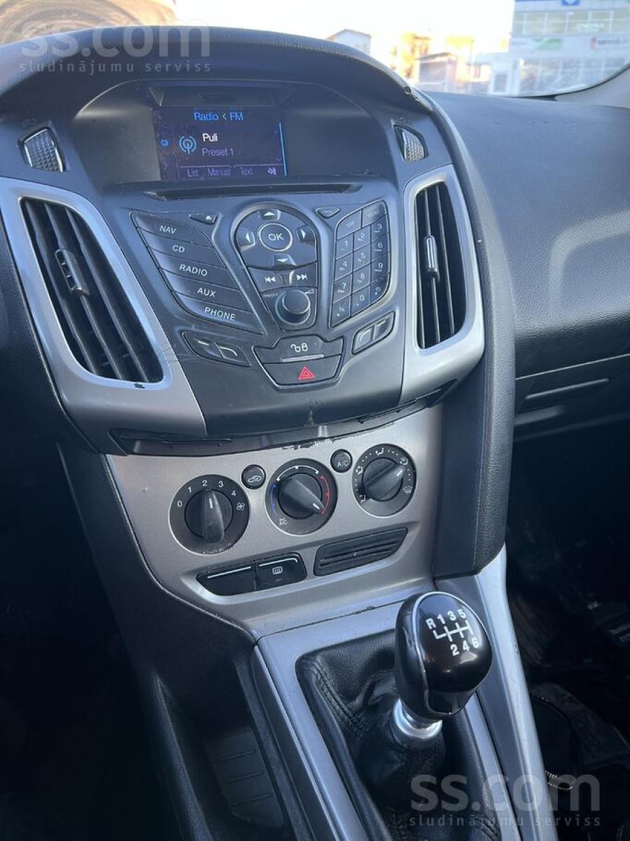 Ford Focus 2013 Rīga, ar dzinēja tilpumu 1.60 L un nobraukumu 326 tūkst. km par 1400 €, foto 8 vietnē AUTOMOTO.COM.LV