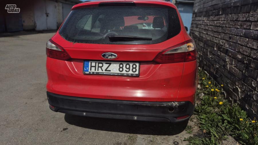 Ford Focus 2014 in Klaipeda, with an engine capacity of 1.60 L and mileage of 400 thousand km for 1850 €, photo 3 on AUTOMOTO.COM.LV