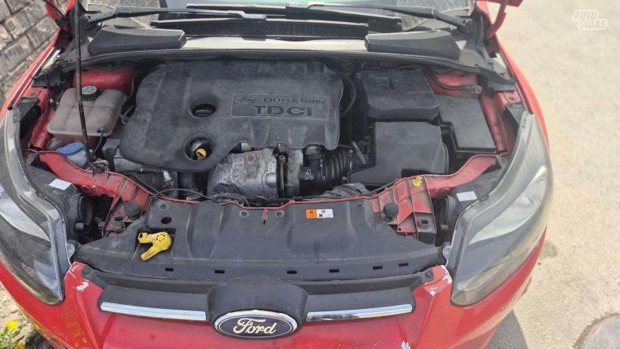 Ford Focus 2014 in Klaipeda, with an engine capacity of 1.60 L and mileage of 400 thousand km for 1850 €, photo 4 on AUTOMOTO.COM.LV