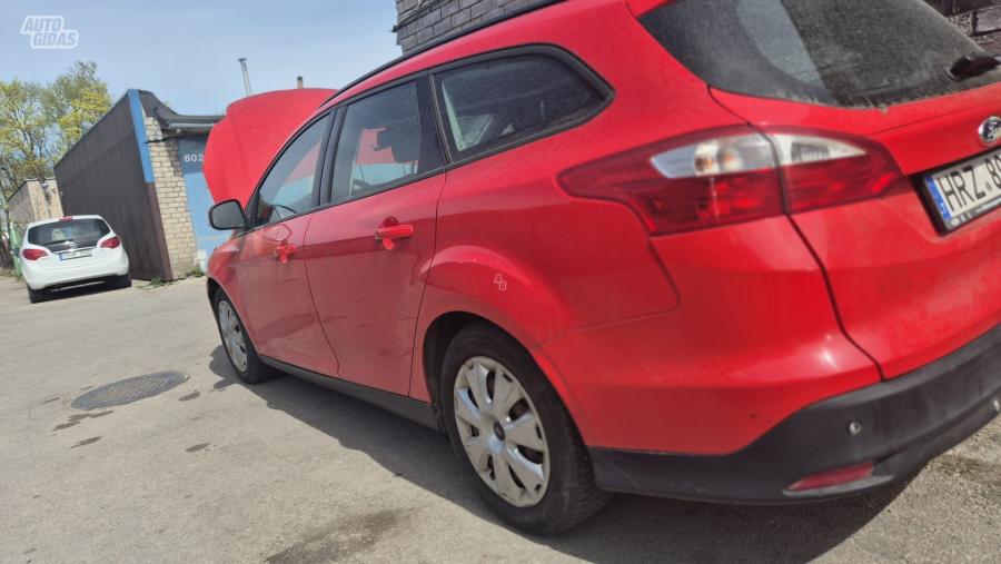 Ford Focus 2014 in Klaipeda, with an engine capacity of 1.60 L and mileage of 400 thousand km for 1850 €, photo 6 on AUTOMOTO.COM.LV