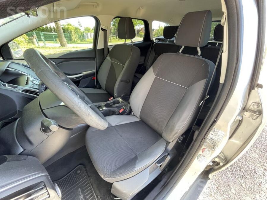 Ford Focus 2014 in Riga, with an engine capacity of 1.60 L and mileage of 230 thousand km for 3990 €, photo 12 on AUTOMOTO.COM.LV