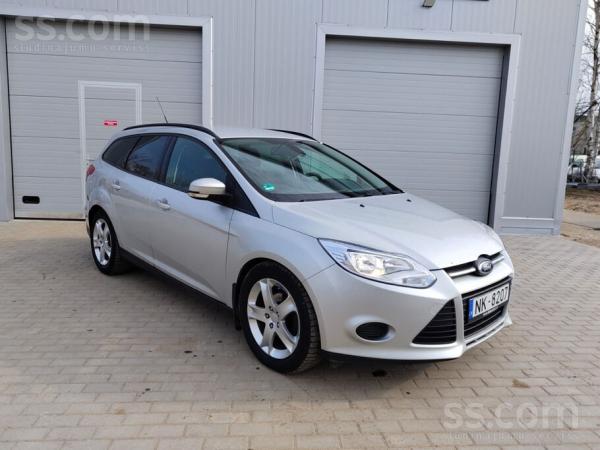 Ford Focus 2014 Rīga, ar dzinēja tilpumu 1.60 L un nobraukumu 353 tūkst. km par 3960 €, foto 3 vietnē AUTOMOTO.COM.LV