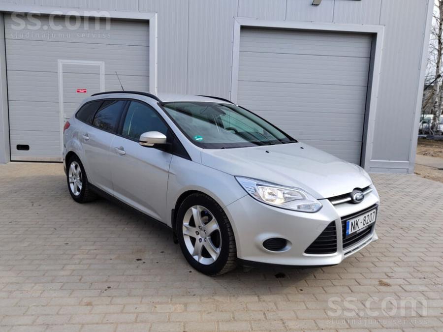 Ford Focus 2014 in Riga, with an engine capacity of 1.60 L and mileage of 353 thousand km for 3960 €, photo 4 on AUTOMOTO.COM.LV
