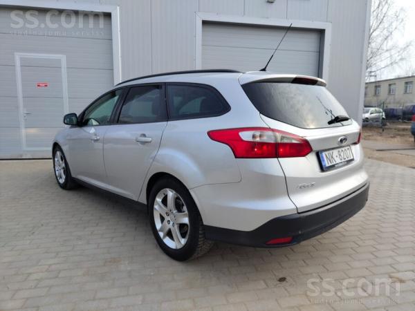 Ford Focus 2014 Rīga, ar dzinēja tilpumu 1.60 L un nobraukumu 353 tūkst. km par 3960 €, foto 4 vietnē AUTOMOTO.COM.LV