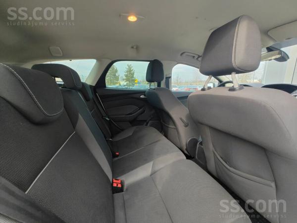 Ford Focus 2014 Rīga, ar dzinēja tilpumu 1.60 L un nobraukumu 353 tūkst. km par 3960 €, foto 9 vietnē AUTOMOTO.COM.LV