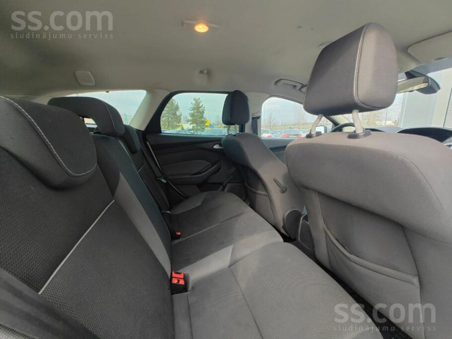 Ford Focus 2014 in Riga, with an engine capacity of 1.60 L and mileage of 353 thousand km for 3960 €, photo 10 on AUTOMOTO.COM.LV