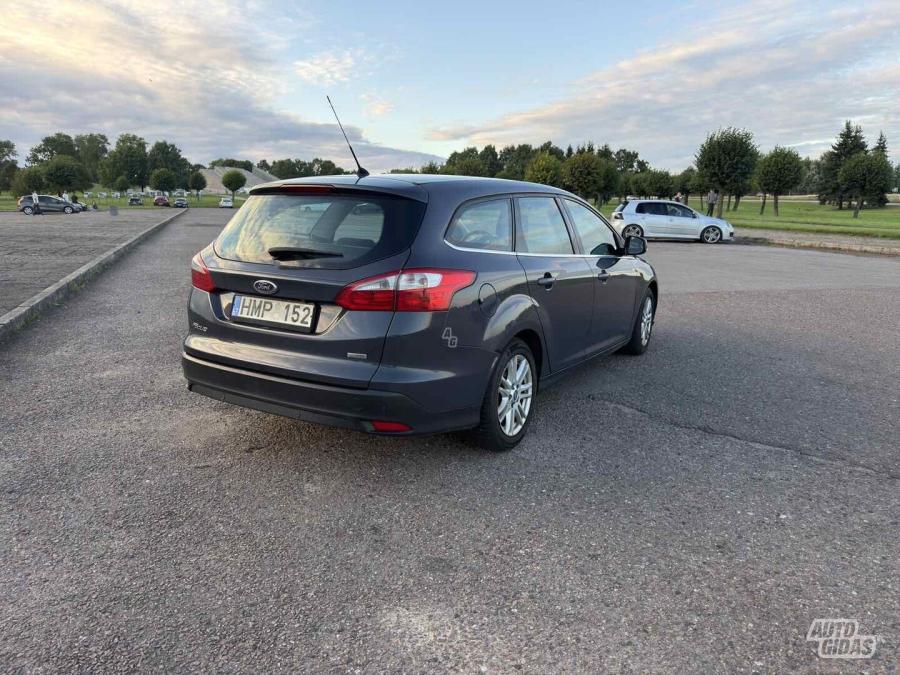 Ford Focus 2014 in Kaunas, with an engine capacity of 1.60 L and mileage of 270 thousand km for 3000 €, photo 6 on AUTOMOTO.COM.LV