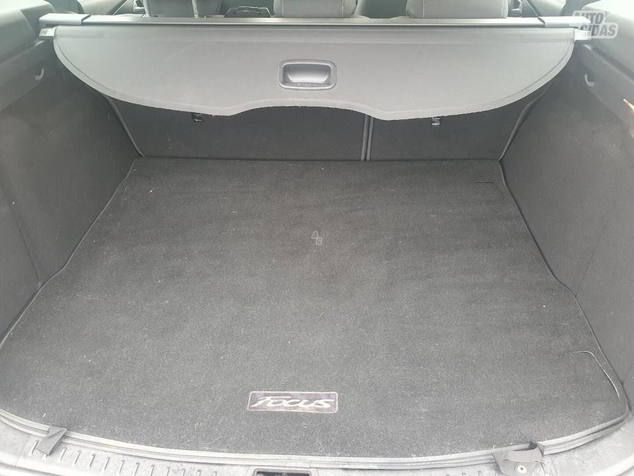 Ford Focus 2014 in Siauliai, with an engine capacity of 1.00 L and mileage of 197 thousand km for 2350 €, photo 18 on AUTOMOTO.COM.LV