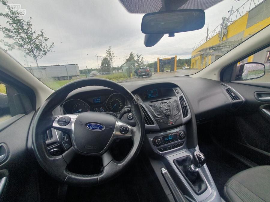 Ford Focus 2014 in Siauliai, with an engine capacity of 1.00 L and mileage of 197 thousand km for 2350 €, photo 19 on AUTOMOTO.COM.LV