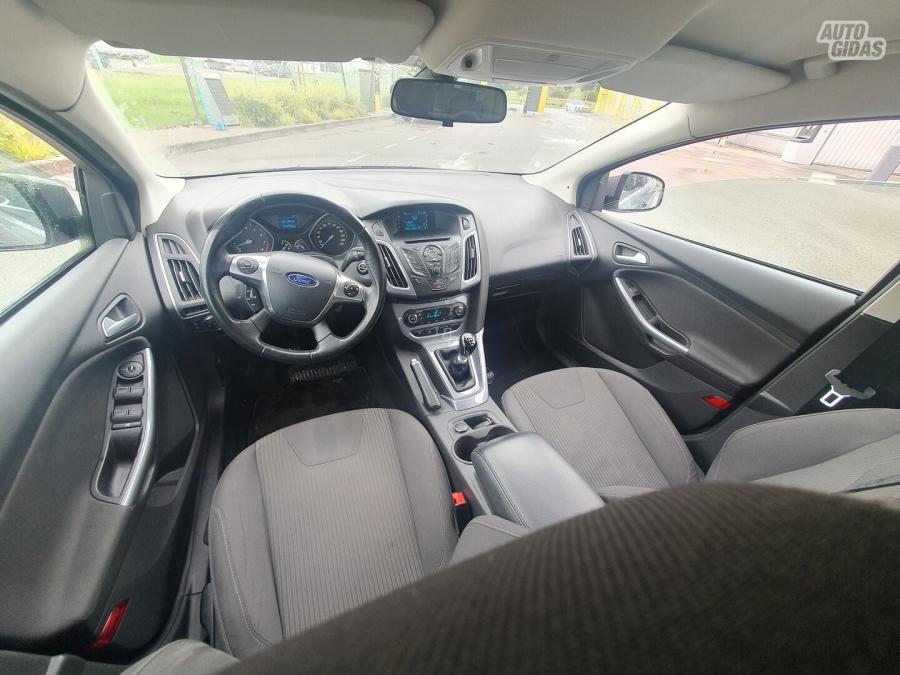 Ford Focus 2014 in Siauliai, with an engine capacity of 1.00 L and mileage of 197 thousand km for 2350 €, photo 21 on AUTOMOTO.COM.LV