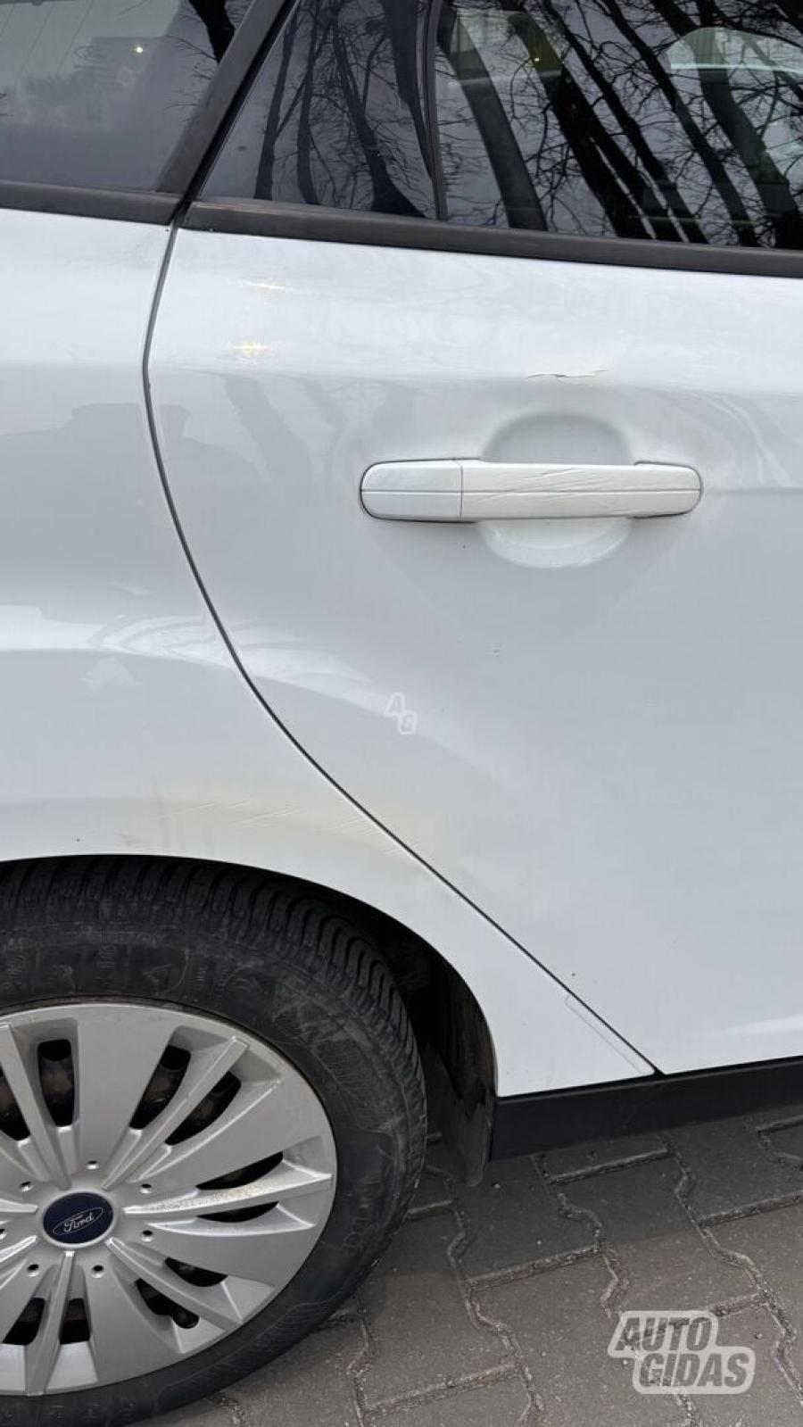 Ford Focus 2015 in Kaunas, with an engine capacity of 1.00 L and mileage of 155 thousand km for 4200 €, photo 7 on AUTOMOTO.COM.LV