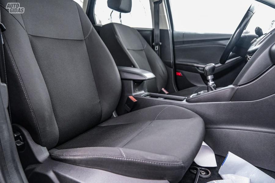 Ford Focus 2015 in Kaunas, with an engine capacity of 1.60 L and mileage of 279 thousand km for 6890 €, photo 13 on AUTOMOTO.COM.LV