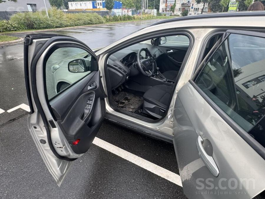 Ford Focus 2015 Rīga, ar dzinēja tilpumu 1.50 L un nobraukumu 237 tūkst. km par 4300 €, foto 3 vietnē AUTOMOTO.COM.LV