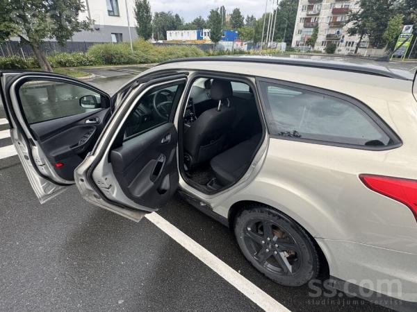 Ford Focus 2015 Rīga, ar dzinēja tilpumu 1.50 L un nobraukumu 237 tūkst. km par 4300 €, foto 4 vietnē AUTOMOTO.COM.LV