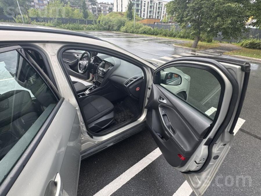 Ford Focus 2015 Rīga, ar dzinēja tilpumu 1.50 L un nobraukumu 237 tūkst. km par 4300 €, foto 7 vietnē AUTOMOTO.COM.LV