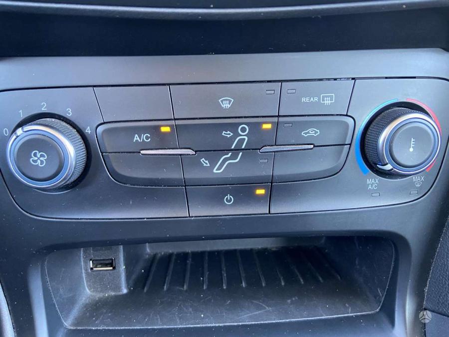 Ford Focus 2015 in Marijampole, with an engine capacity of 1.50 L and mileage of 236 thousand km for 3950 €, photo 16 on AUTOMOTO.COM.LV