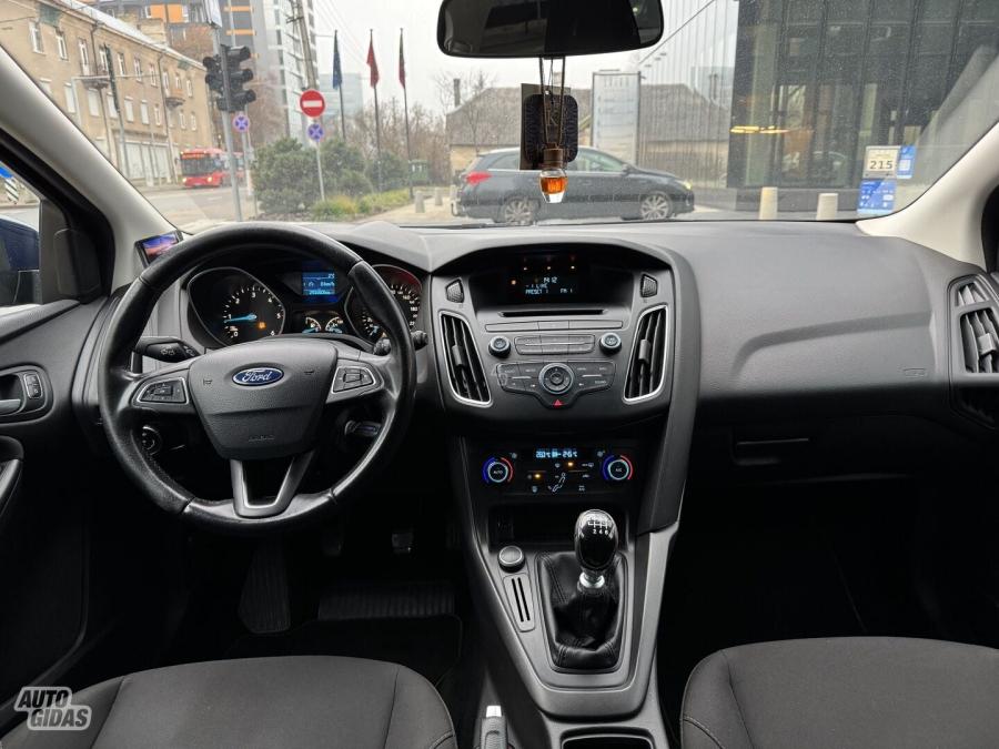 Ford Focus 2016 in Vilnius, with an engine capacity of 1.60 L and mileage of 295 thousand km for 3800 €, photo 5 on AUTOMOTO.COM.LV
