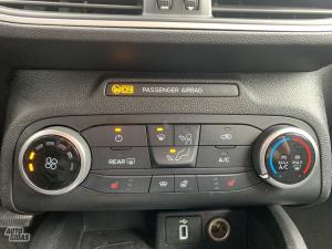 Ford Focus 2019 in Kaunas, with an engine capacity of 1.50 L and mileage of 104 thousand km for 9999 €, photo 27 on AUTOMOTO.COM.LV