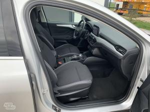 Ford Focus 2019 in Kaunas, with an engine capacity of 1.50 L and mileage of 104 thousand km for 9999 €, photo 32 on AUTOMOTO.COM.LV