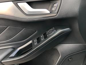 Ford Focus 2019 Rīga, ar dzinēja tilpumu 1.50 L un nobraukumu 194 tūkst. km par 11950 €, foto 24 vietnē AUTOMOTO.COM.LV