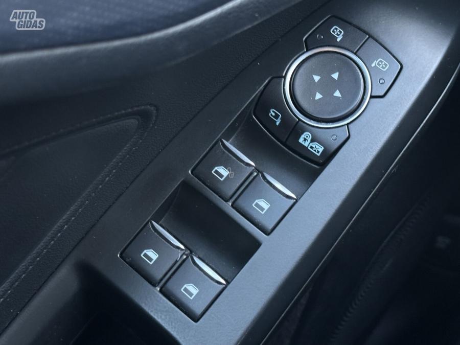 Ford Focus 2020 in Kaunas, with an engine capacity of 1.00 L and mileage of 123 thousand km for 14472 €, photo 18 on AUTOMOTO.COM.LV