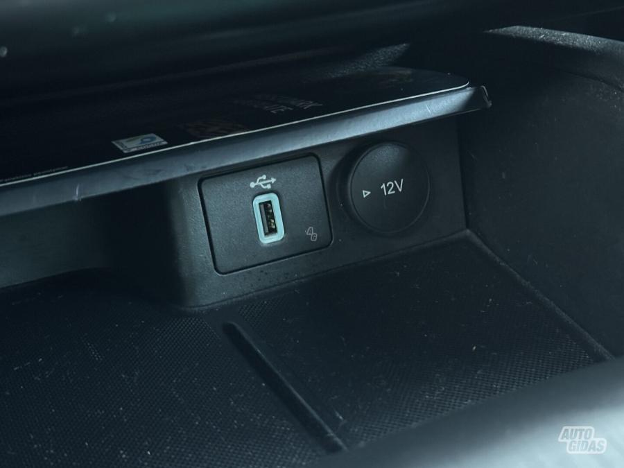 Ford Focus 2020 in Kaunas, with an engine capacity of 1.00 L and mileage of 123 thousand km for 14472 €, photo 24 on AUTOMOTO.COM.LV