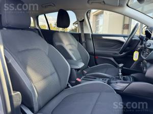 Ford Focus 2020 in Tukums, with an engine capacity of 1.00 L and mileage of 75 thousand km for 9900 €, photo 9 on AUTOMOTO.COM.LV