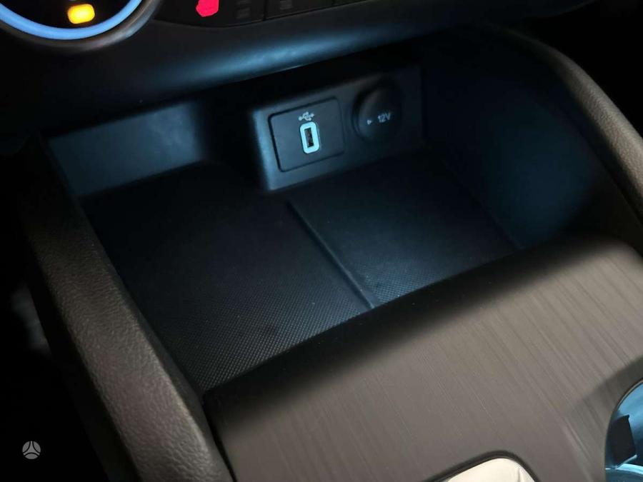 Ford Focus 2020 Viļņa, ar dzinēja tilpumu 1.00 L un nobraukumu 91 tūkst. km par 13000 €, foto 19 vietnē AUTOMOTO.COM.LV