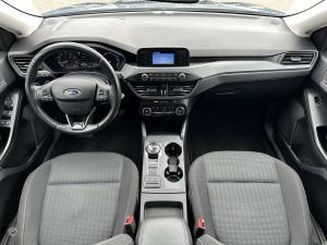 Ford Focus 2020 in Kaunas, with an engine capacity of 1.00 L and mileage of 115 thousand km for 11771 €, photo 13 on AUTOMOTO.COM.LV